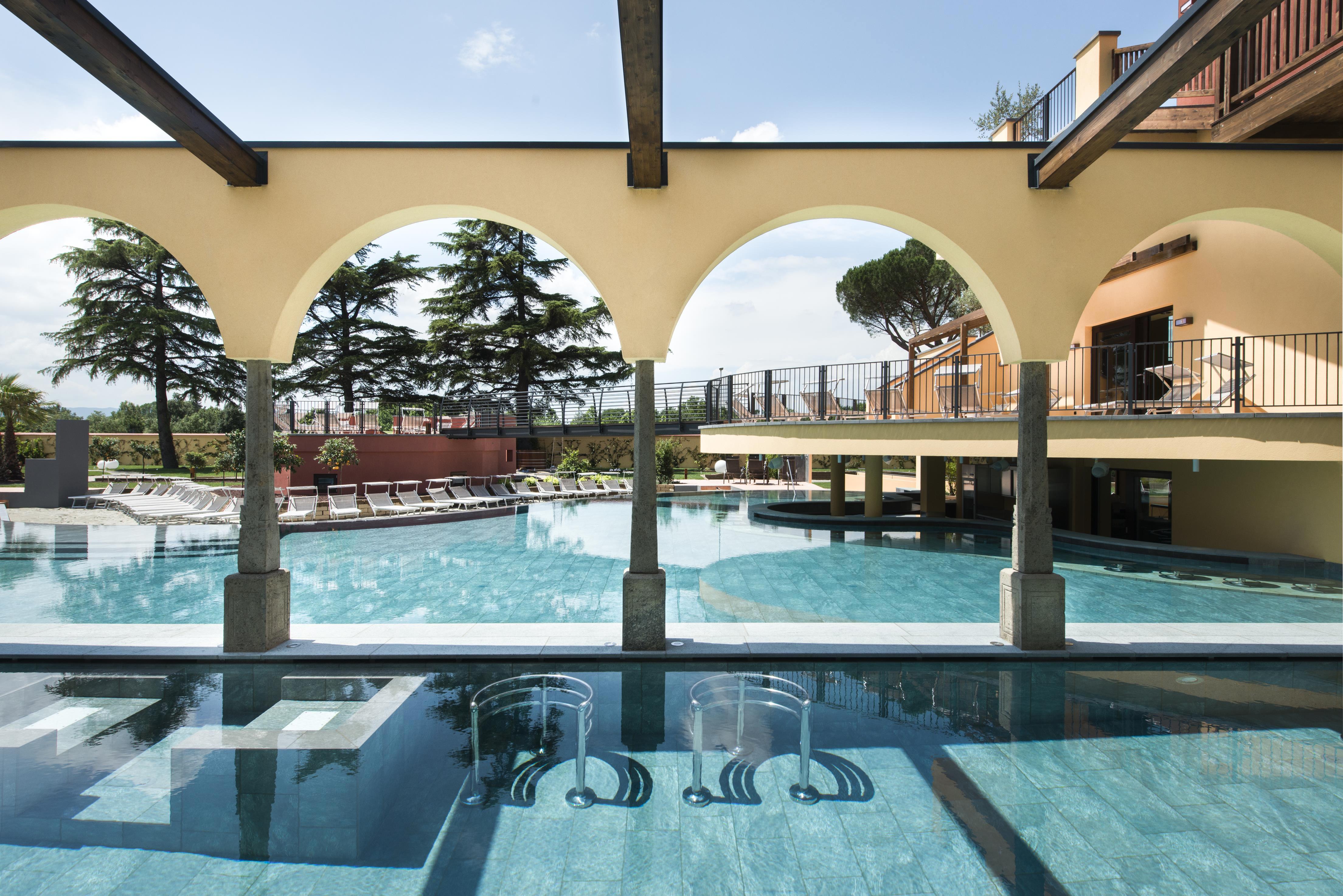 Il centro benessere Asmana riapre e promette assunzioni - Il Tirreno