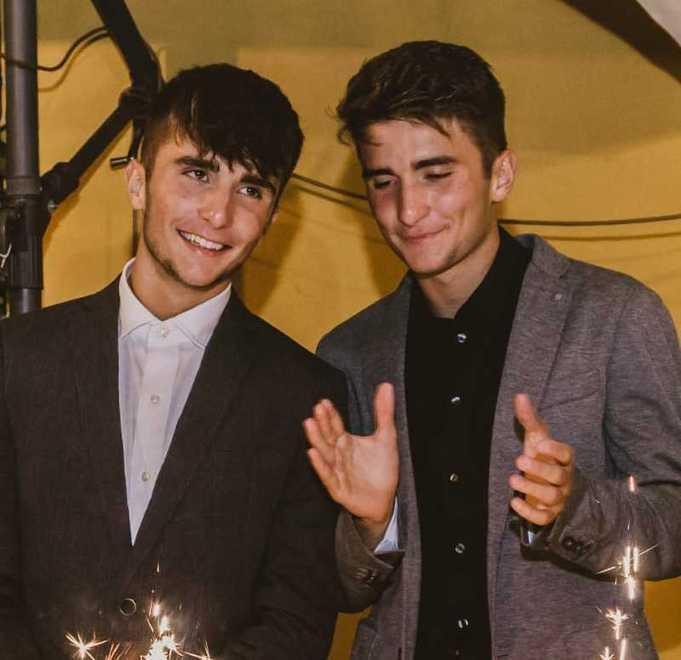 Calcio, libri e Fiorentina due gemelli fucecchiesi al massimo (dei voti ...