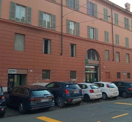 Modena, addio Agenzia 1: chiude la filiale Bper del centro - Gazzetta ...