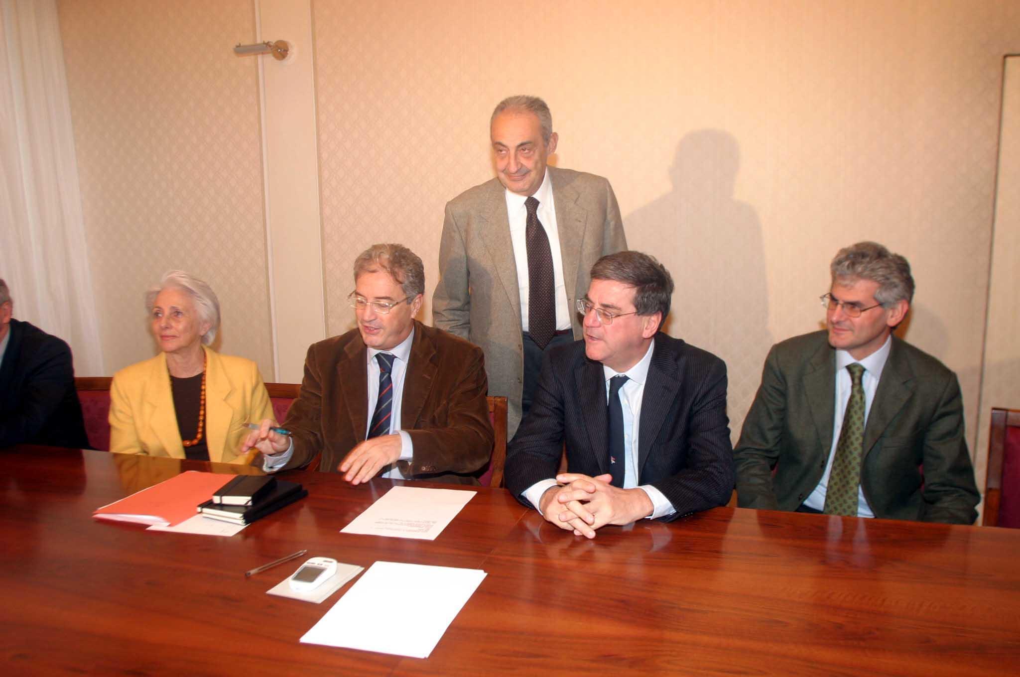 Addio al notaio Mario Miccoli: gli atti che hanno cambiato Livorno, la ...