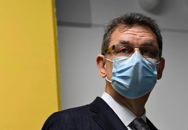 Vaccini, l'ad di Pfizer: «Serviranno richiami per diversi anni» - Il ...