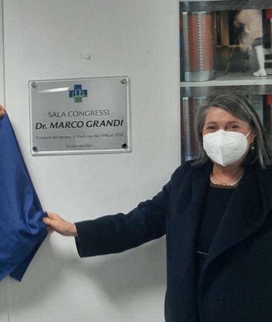 Il dottor Marco Grandi ricordato con una targa - Gazzetta di Modena