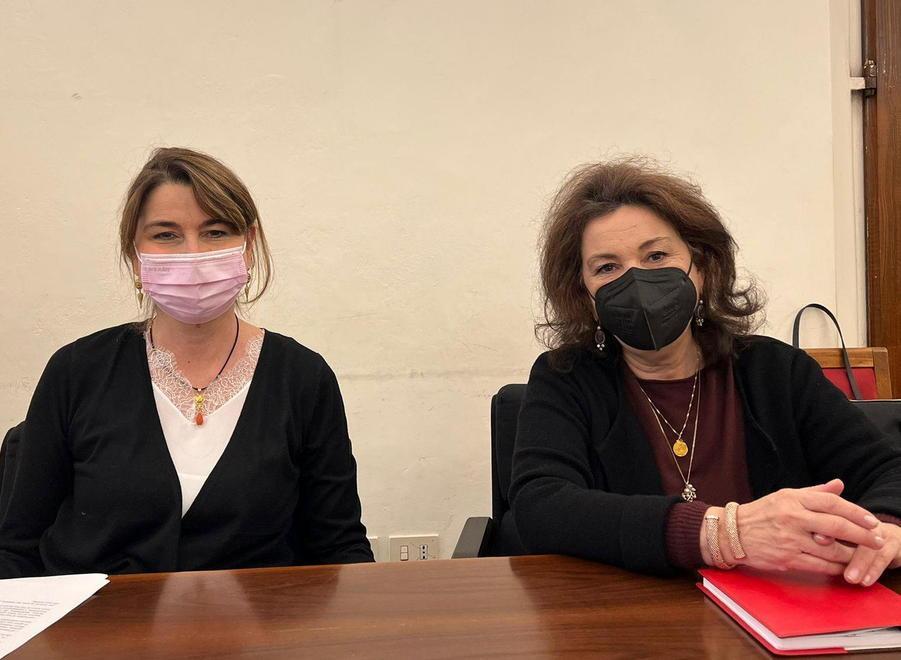 È deciso: in via Goito si parcheggerà solo con la lettera - Il Tirreno