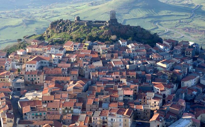 A Osilo la spesa è solidale per gli anziani e i bisognosi - La Nuova ...