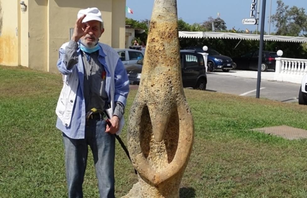 Il maestro Luciano Pera festeggia i suoi 97 anni - Il Tirreno