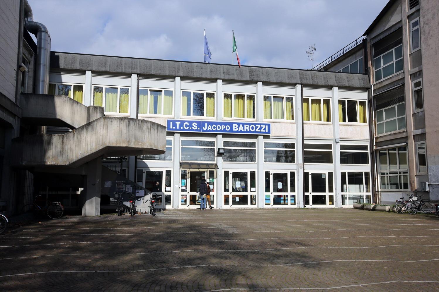 Modena, studenti minacciano professori del Barozzi: aperta un'indagine ...