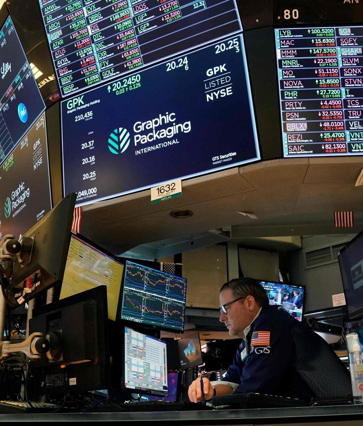 La Borsa di Mosca brucia ¹⁄₃ del valore - La Nuova Sardegna