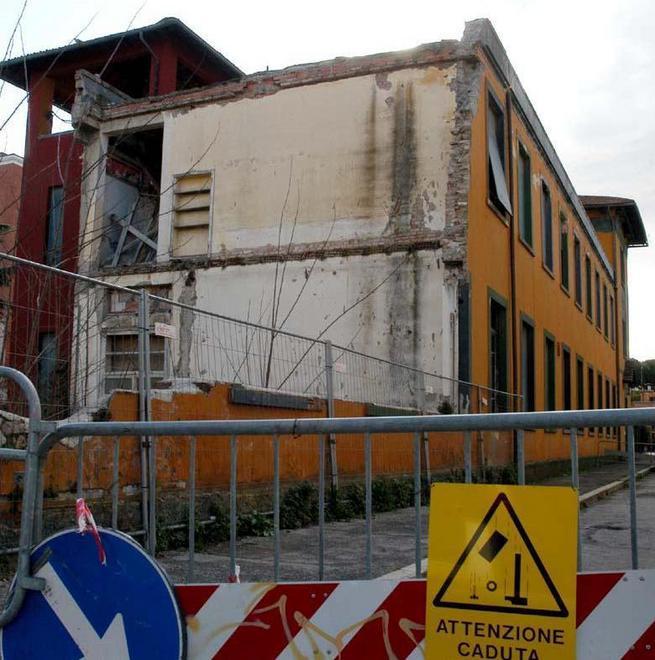 Ex Garibaldi, il degrado dura da 27 anni - Il Tirreno