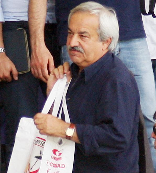 Chiamata di Giuntoli a Casari: «Scordatevi di avere il Modena» Gazzetta ...