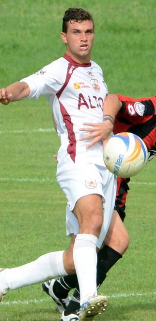 Luca Petri è l’uomo per tutti i ruoli voluti da mister Brondi - Il Tirreno