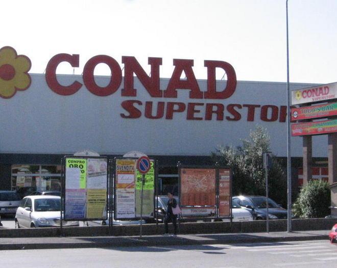 Armati rapinano la Conad ad Altopascio e feriscono un cliente con il ... Armati rapinano la Conad ad Altopascio e feriscono un cliente con il ...