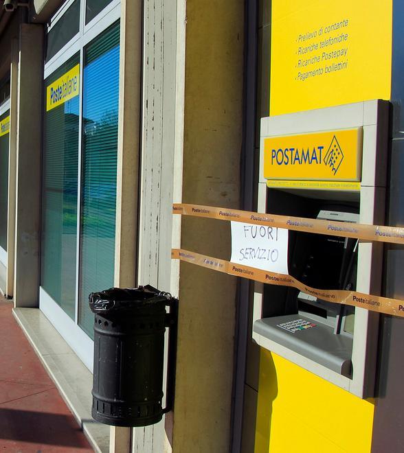 Poste, due bancomat scassinati da una banda - Gazzetta di Modena