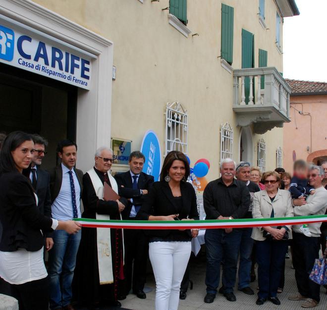 Carife ha inaugurato la nuova filiale - La Nuova Ferrara