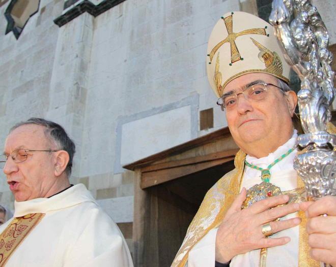 Prato, la visita pastorale del vescovo Franco Agostinelli fa tappa a ...