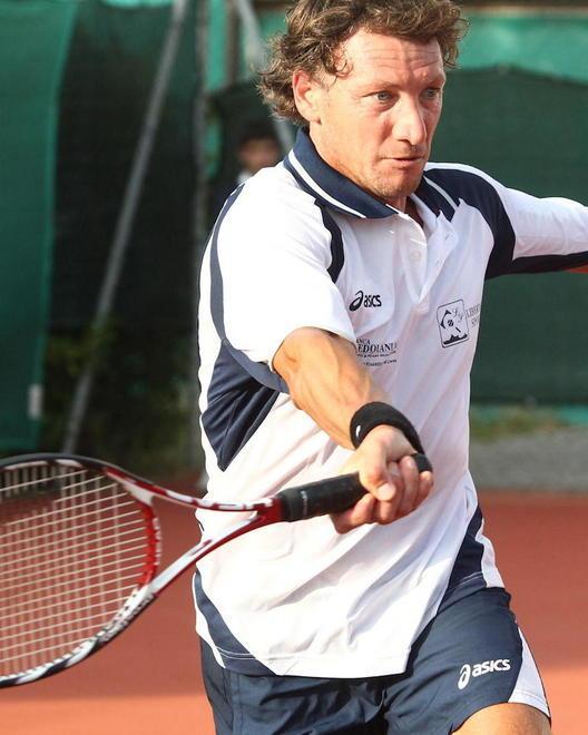 Martelli è un alieno, Libertas salva Il Tirreno