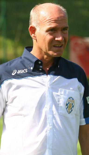 Ballotta debutta in panchina ma il Castelvetro non decolla - Gazzetta ...